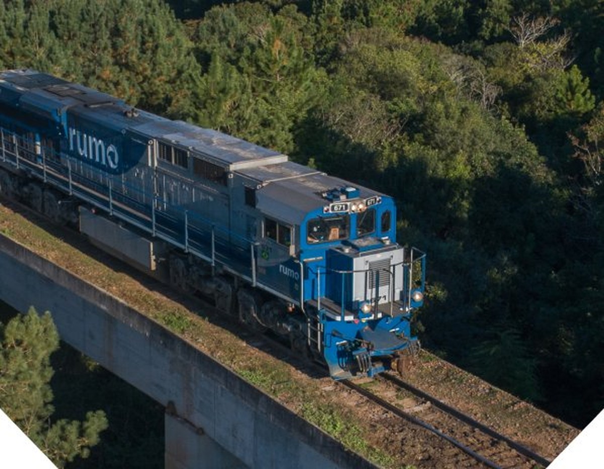 Rumo (RAIL3) tem queda mensal de 3,41% nos volumes transportados em ...