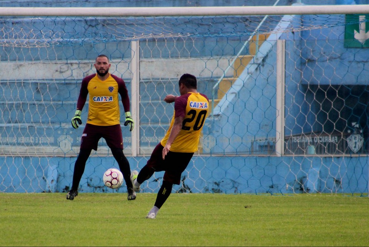 Quase 80% dos internautas preferem Marcos Milanezi como titular do ...
