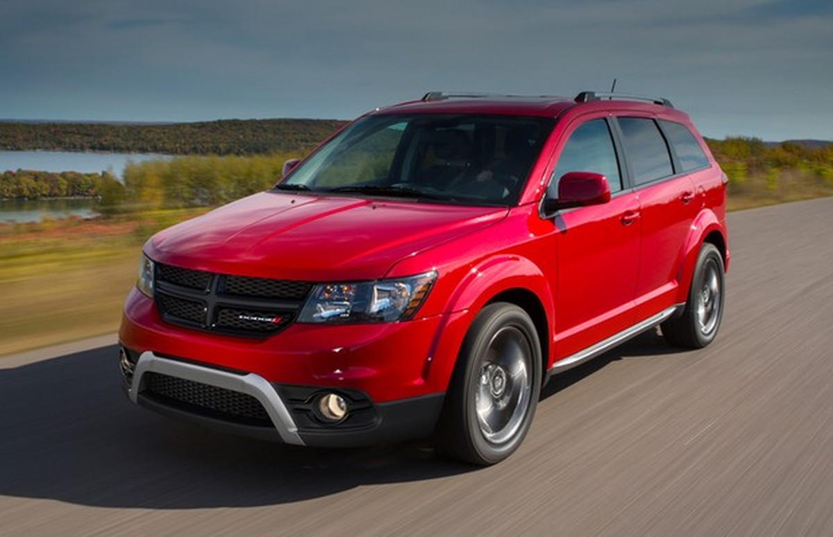 Dodge Journey Crossroad chega ao Brasil por R$ 137,9 mil | Carros ...