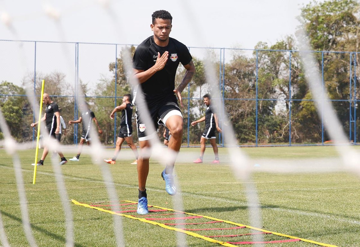 Cesar Haydar tem situação regularizada e fica à disposição de Mauricio ...