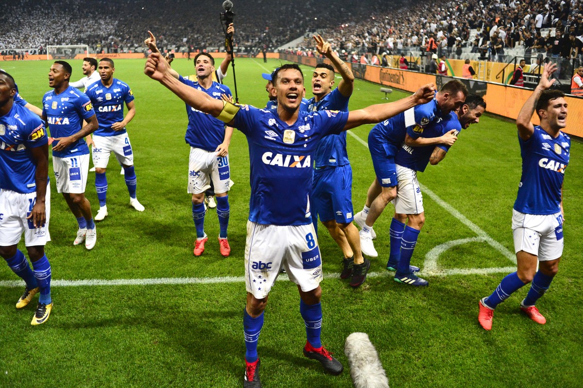 Cruzeiro encaminha renovação dos contratos de Egídio e Henrique até o ...