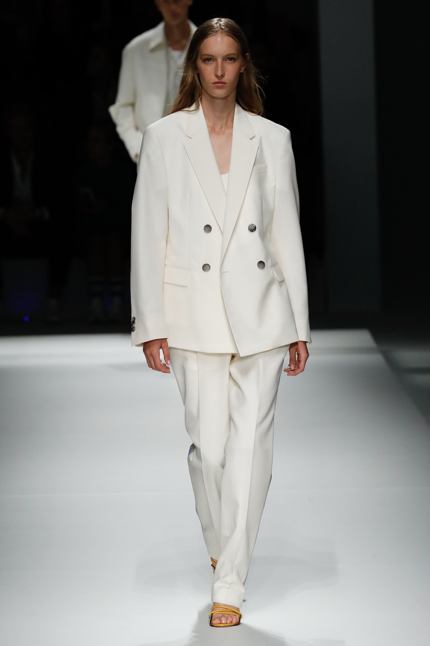 BOSS | Verão 2019 | Nova York | Desfiles | Vogue