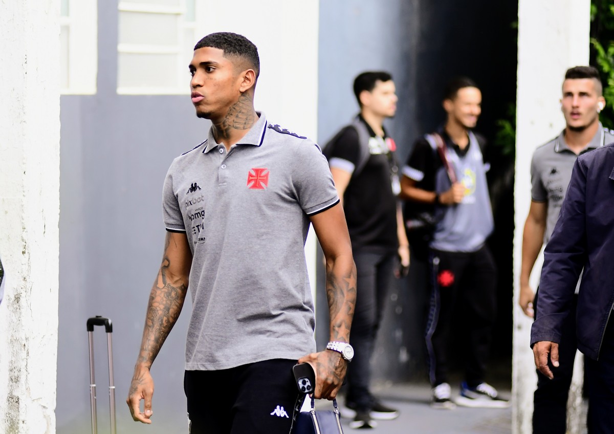 Vasco anuncia saída de cinco atletas; Raniel, Danilo Boza e Tubarão ...