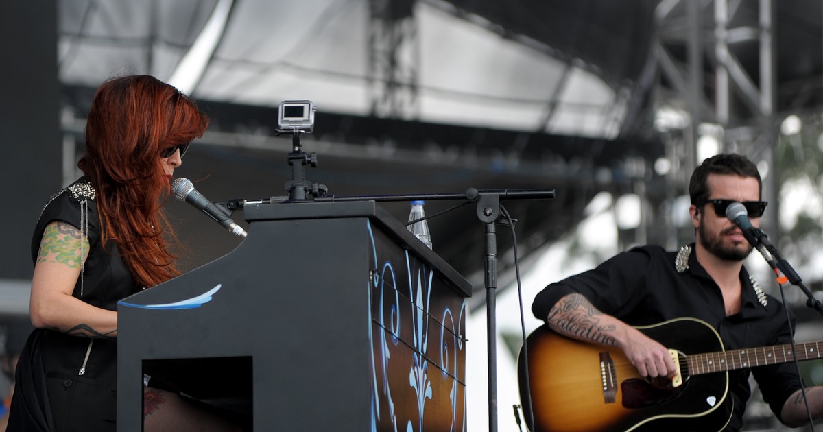G1 - Pitty mostra faceta mais delicada em show do Agridoce no ...
