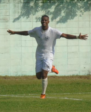 Seduzido pela estrutura, Douglas Caé celebra acerto com Cano: "Muito feliz"