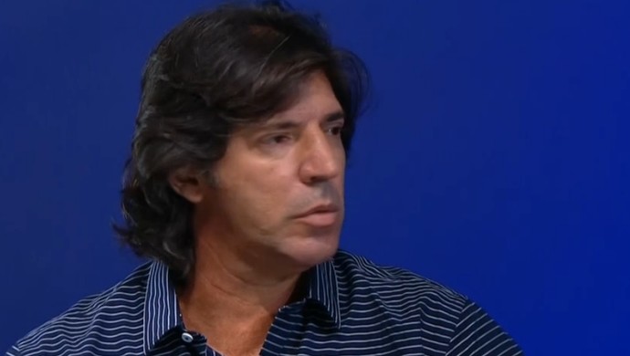 Gottardo não revela motivos da queda do Bota, mas diz que time perdeu foco