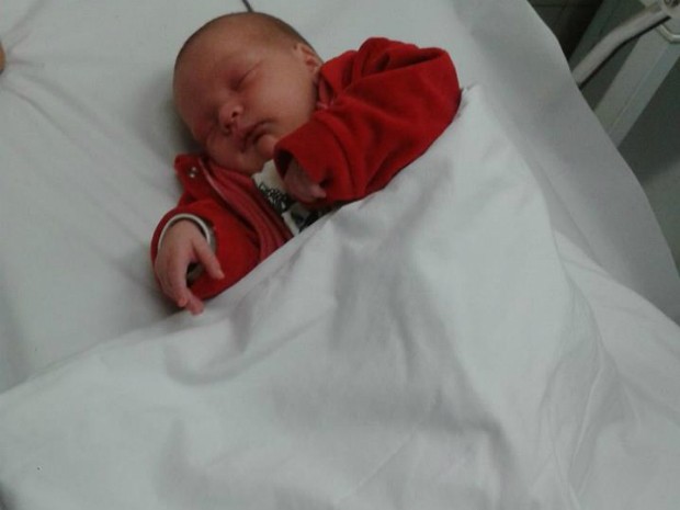 G1 - Recém-nascido engasgado com leite é salvo por bombeiros em Tatuí ...