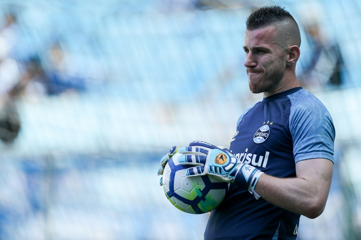 Paulo Víctor conquista primeira vitória com o Grêmio e mita na rodada ...
