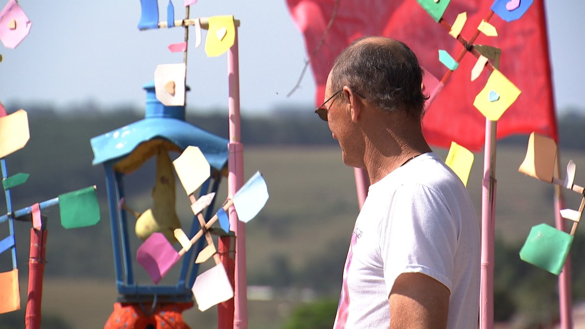 Conheça a emocionante história do Seo Nezão, que trouxe alegria para a ...