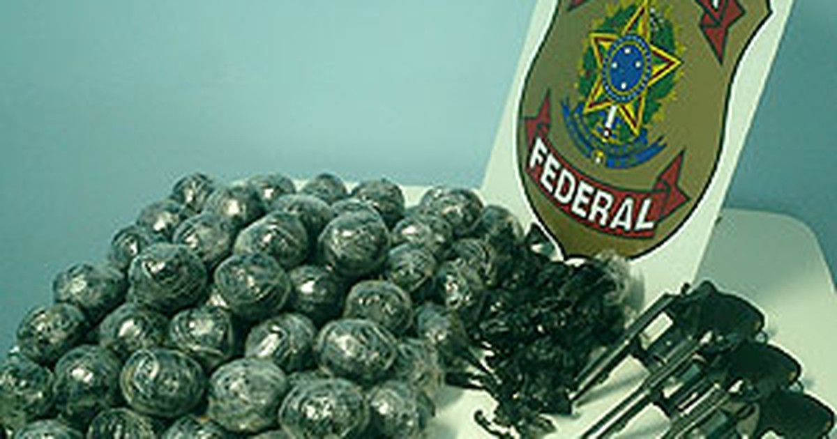 G1 - PF apreende cocaína avaliada em R$ 368 mil durante blitz em Macaé ...