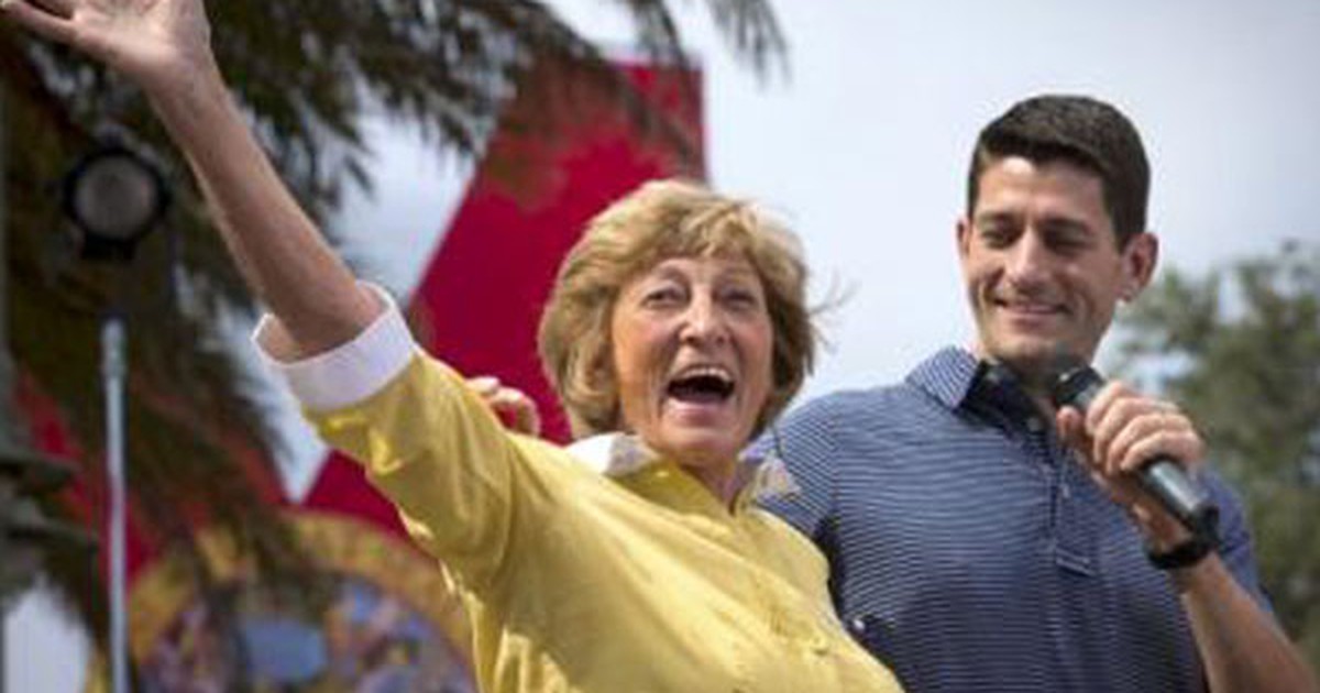 G1 - Candidato a vice nos EUA usa mãe em comício sobre sistema de saúde ...