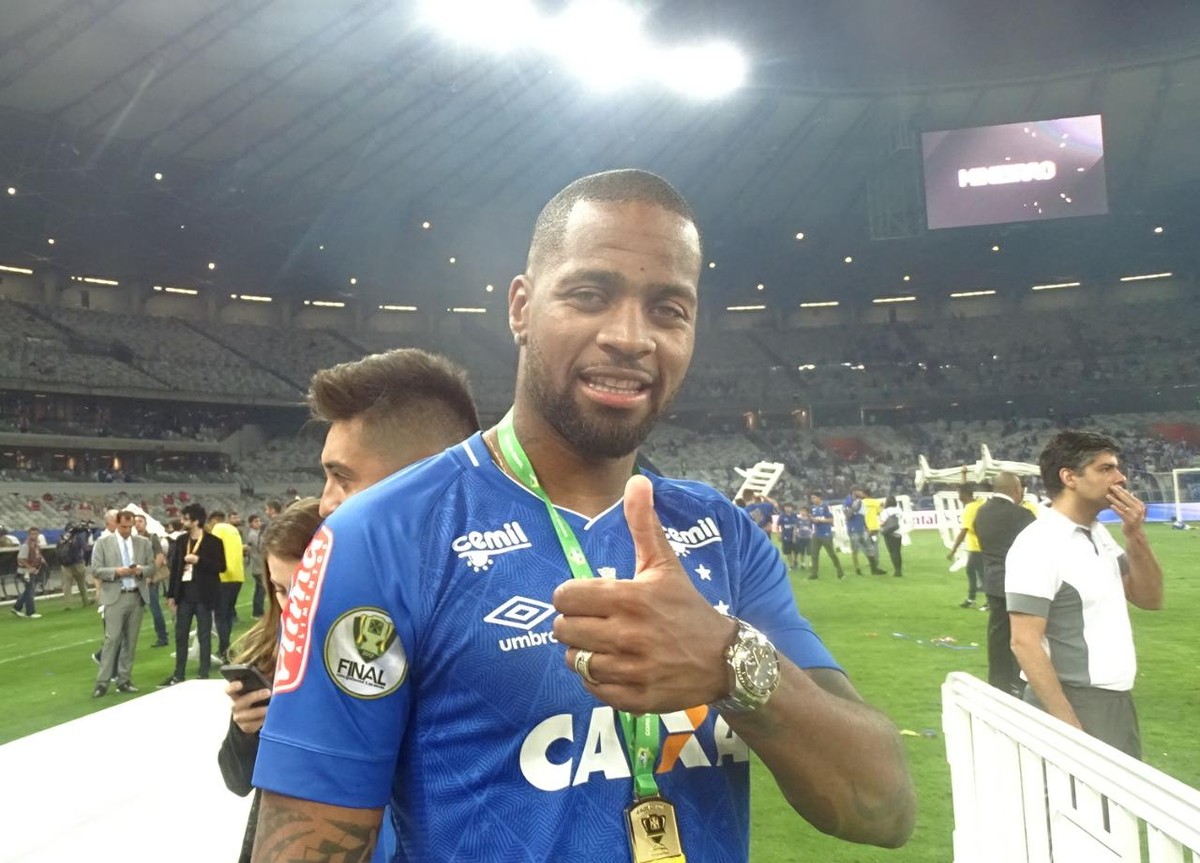 Dedé declara amor ao Cruzeiro e pensa na Libertadores 2018: "Vou estar ...
