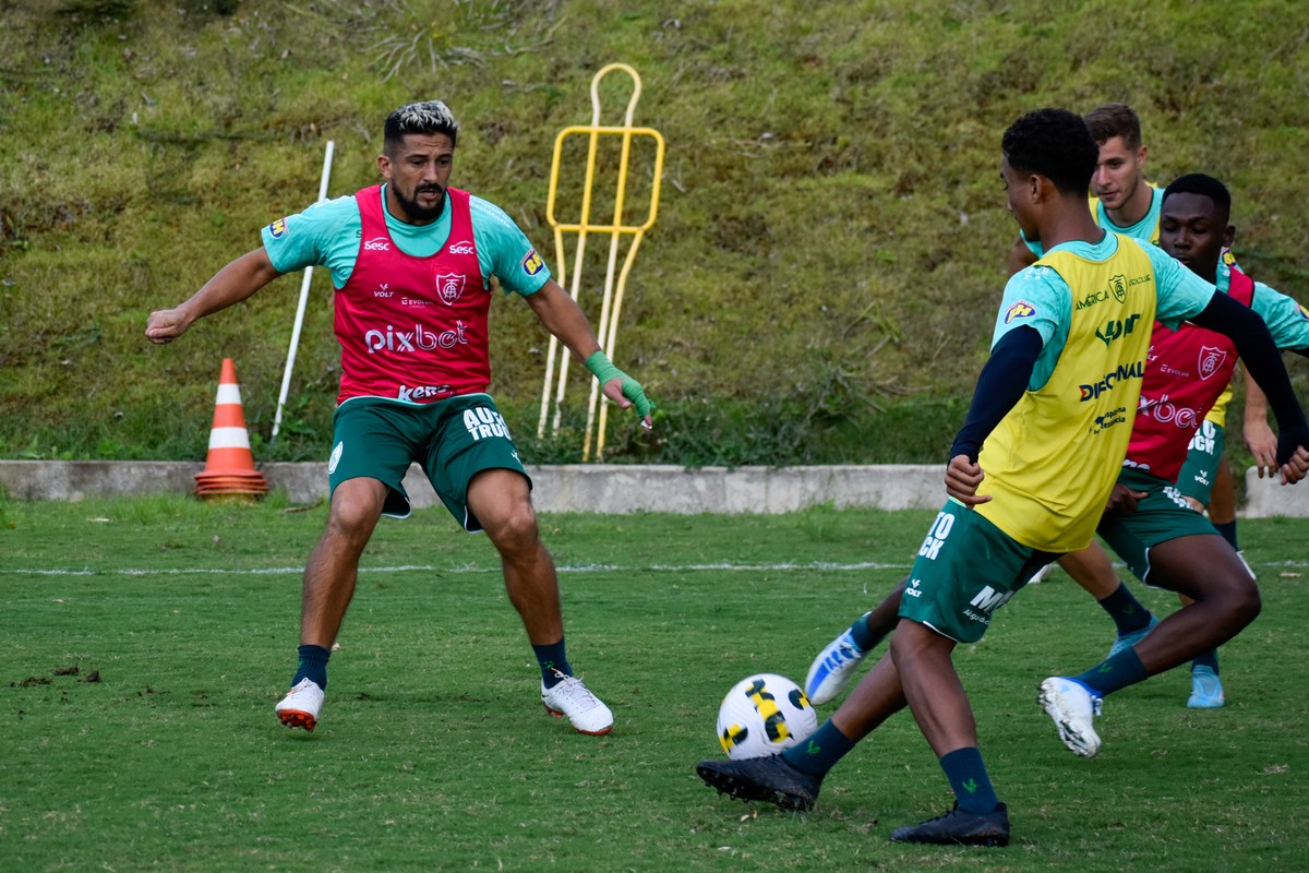 Aloísio Boi Bandido tem visto de trabalho regularizado e está liberado ...