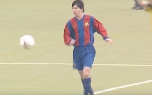 Vídeo inédito mostra Lionel Messi aos 16 anos com a camisa do Barça ...