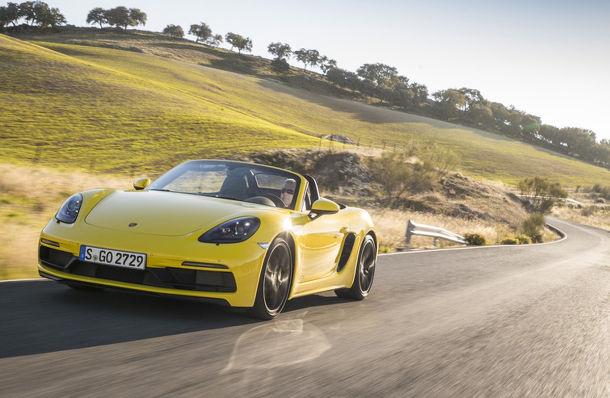Porsche de 370 cv chega por R$ 513 mil | Empresas | Valor Econômico