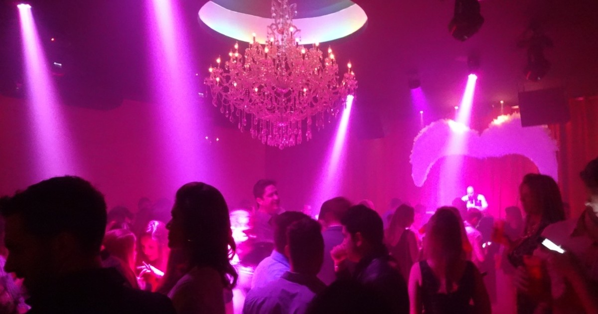 G1 - Nova franquia assume direção da boate Pink Elephant de Fortaleza ...