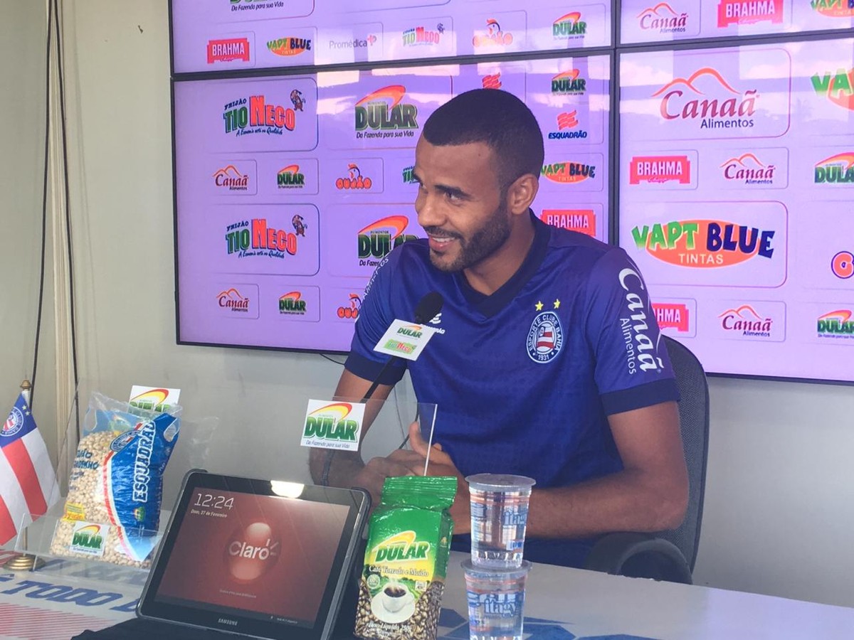 Confiante com boa fase, Ernando diz que "preferia continuar" jogando ...