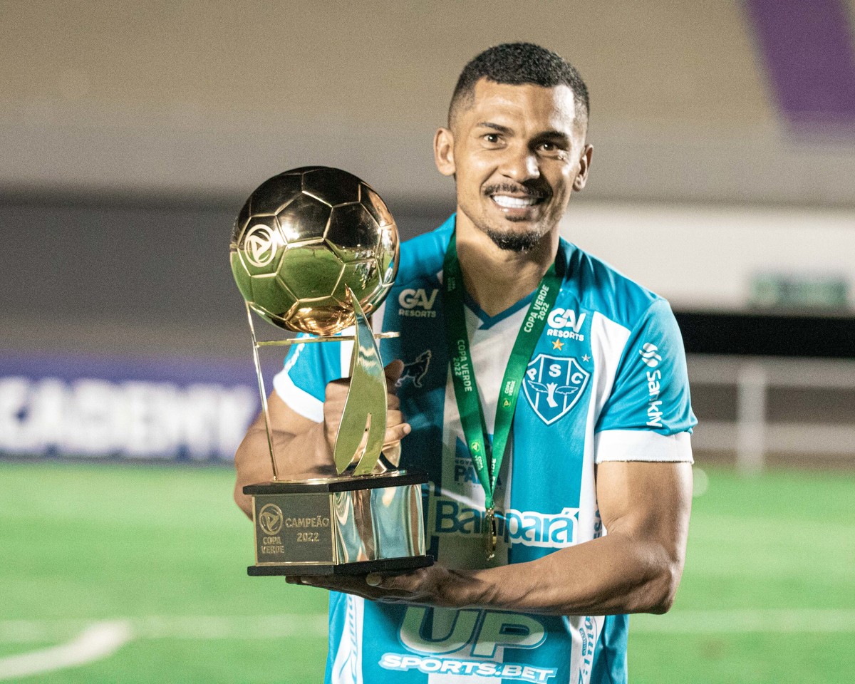 Gabriel Davis expressa sentimento em ser campeão com o Paysandu ...