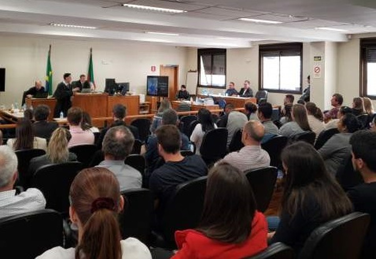 Homem é condenado a sete anos e meio de prisão por matar criança ...