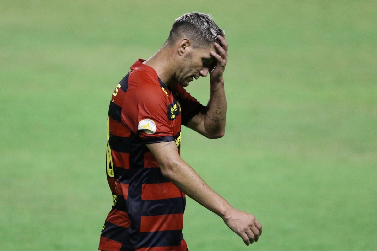 Cinco presidentes no ano, erros, polêmicas e medalhões em baixa: o ...