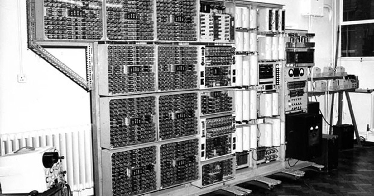 G1 - Computador de 61 anos é restaurado e volta à ativa na Inglaterra ...