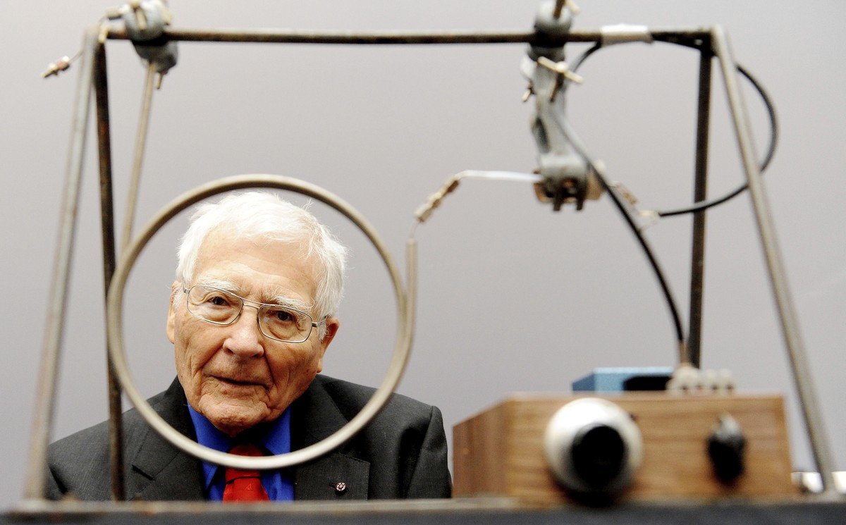 Morre aos 103 anos o cientista britânico James Lovelock, o 'profeta do ...