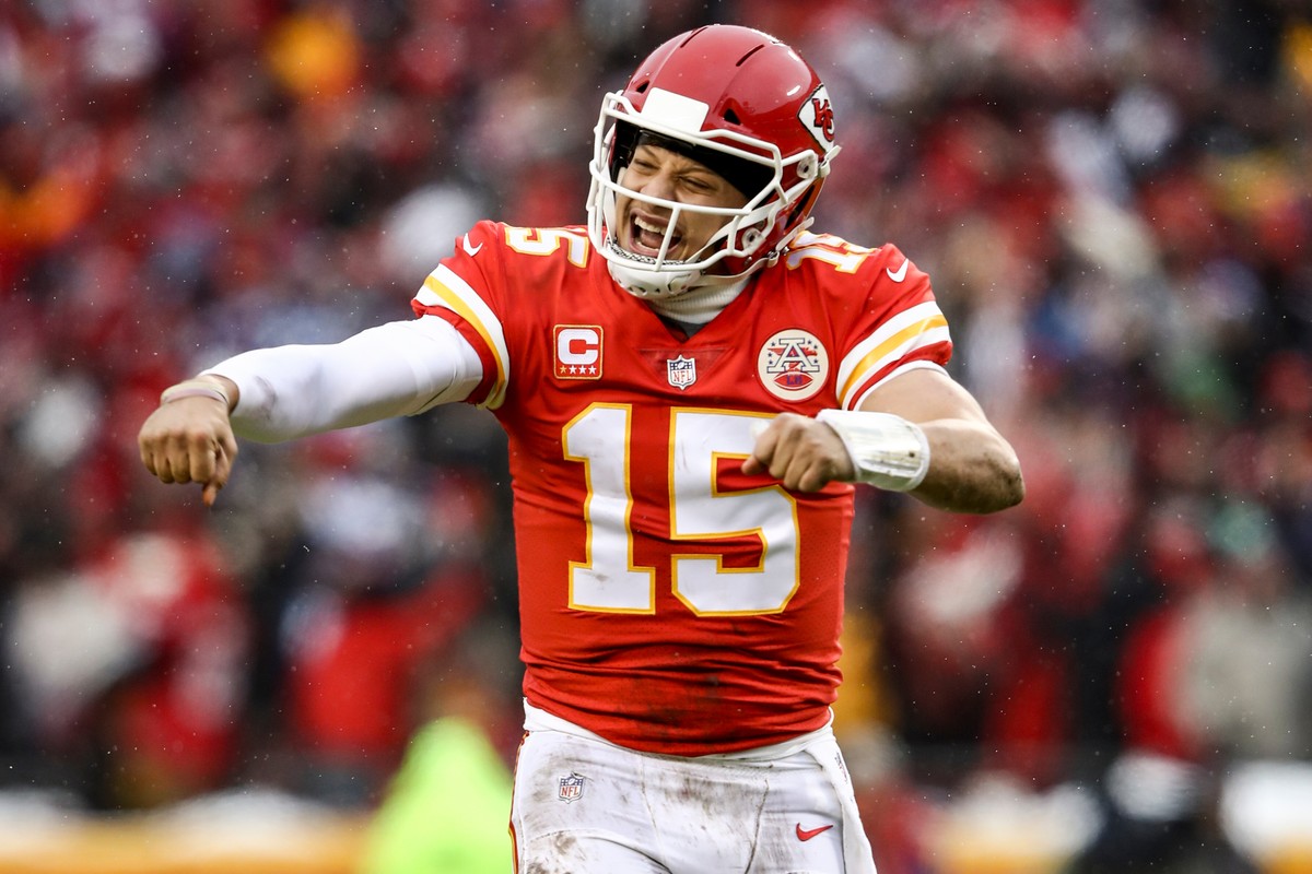 Com Mahomes MVP, NFL anuncia os vencedores dos prêmios da temporada ...