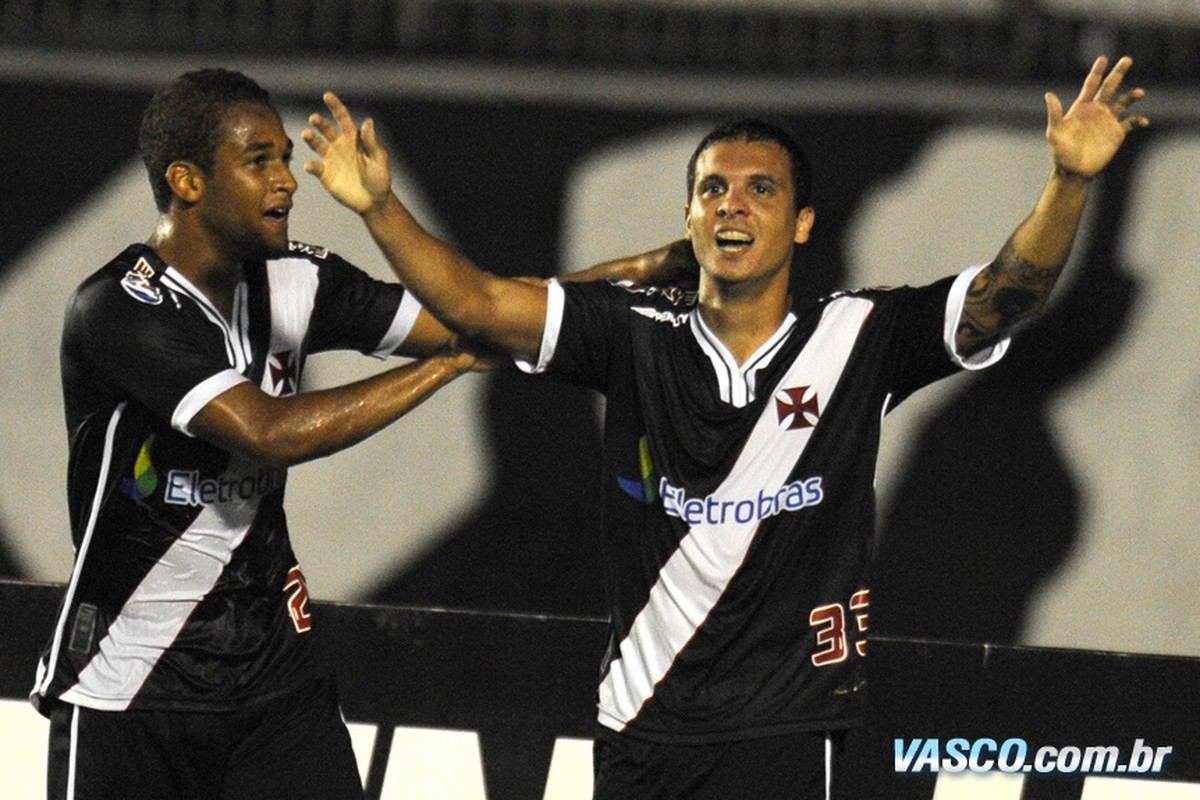 O namoro, a crise e o arrependimento: a relação de Ramon com o Vasco ...