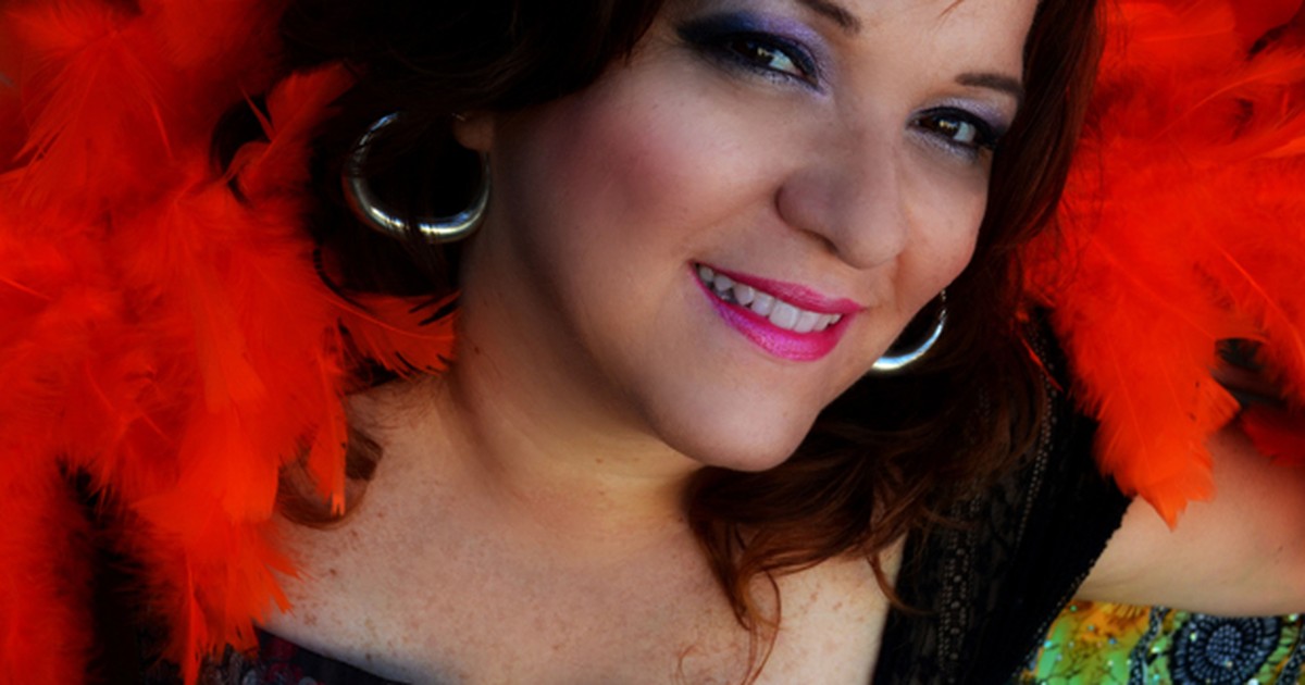 G1 - Nena Queiroga comemora 30 anos de carreira com gravação de DVD ...