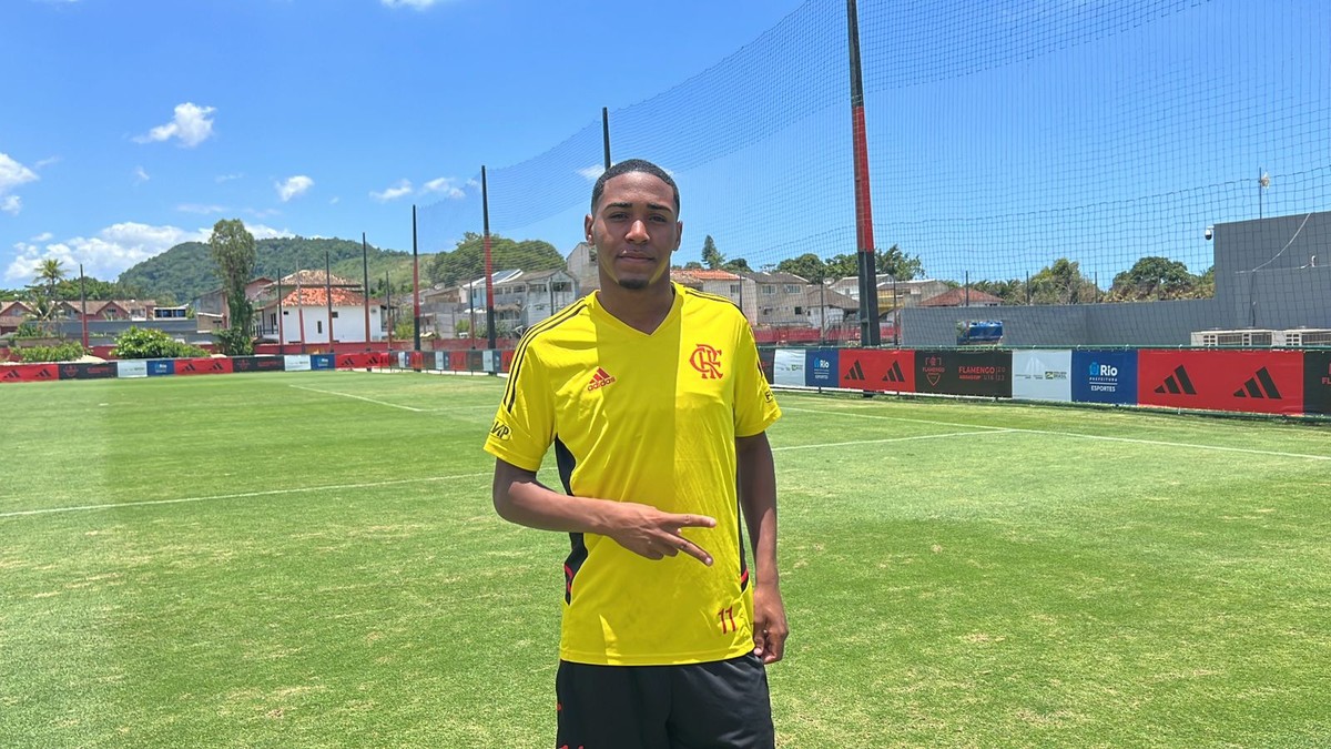 Autor de dois gols na Copinha, Lorran e mais três reforçam Flamengo no ...