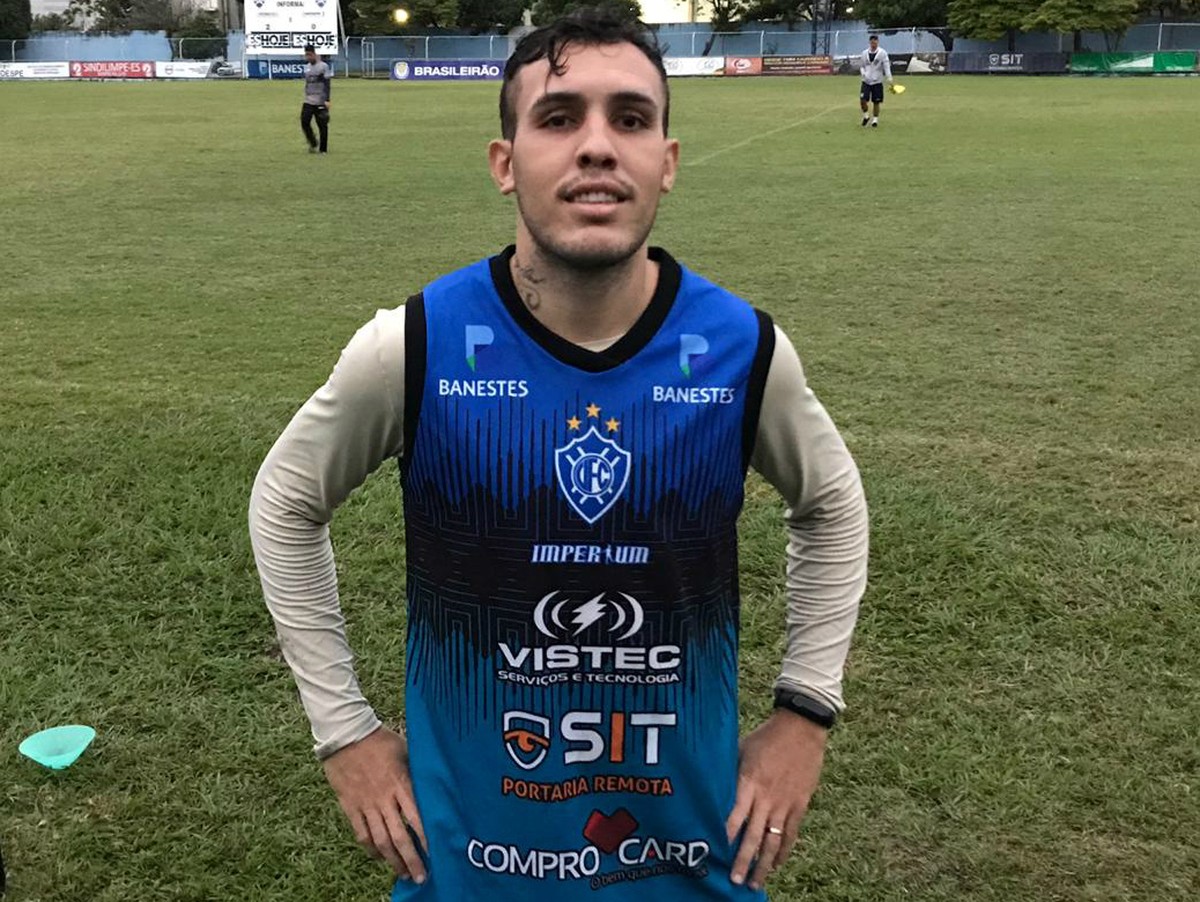 Watson elogia versatilidade do elenco e prevê Vitória-ES mais ofensivo ...