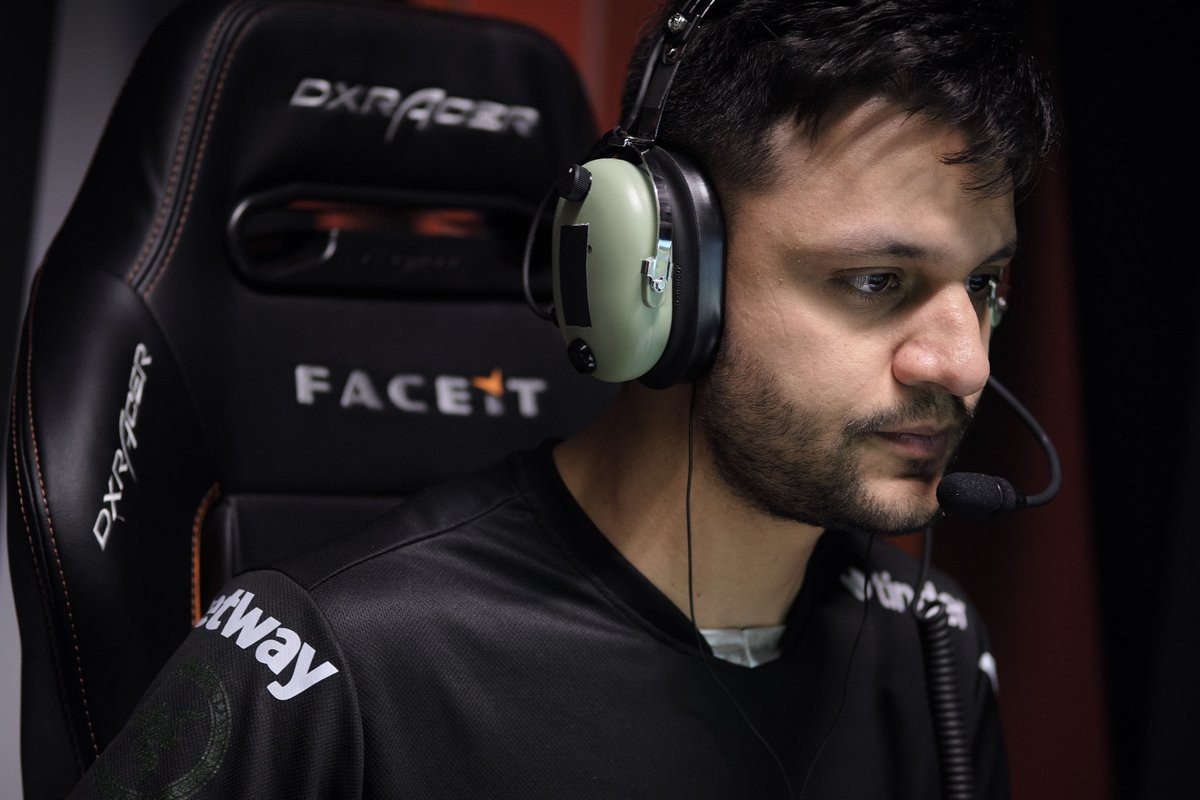 Cinco curiosidades sobre fer, atleta brasileiro de CS:GO da MIBR ...