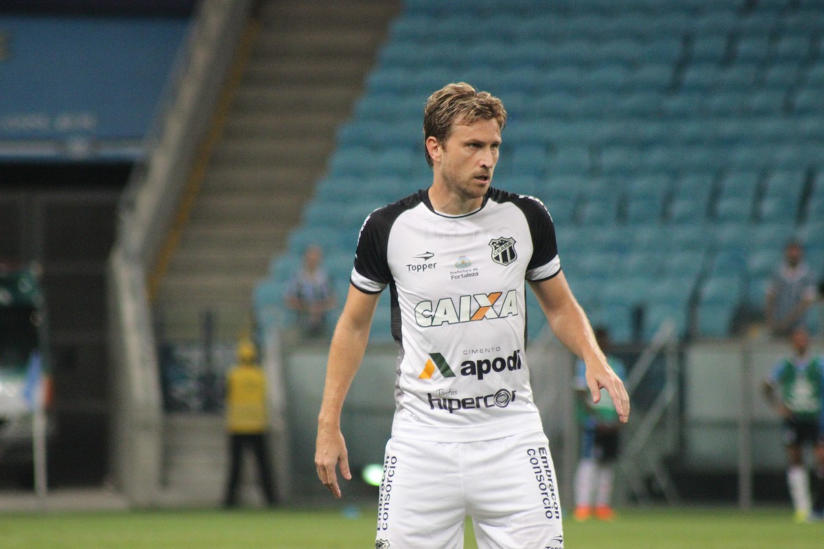 Titular absoluto, Rafael Pereira fala em momento do Ceará e busca por G ...