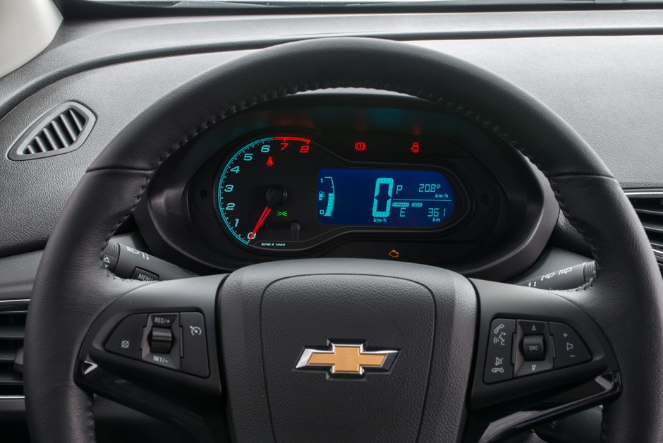 Teste: Novo Chevrolet Onix LTZ 1.4 manual | Testes | autoesporte