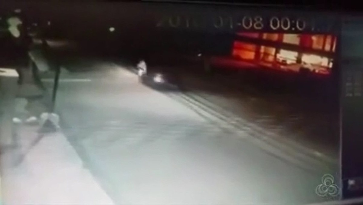 Câmera flagra morte de idoso atropelado ao atravessar na faixa de pedestre em Macapá | Amapá | G1