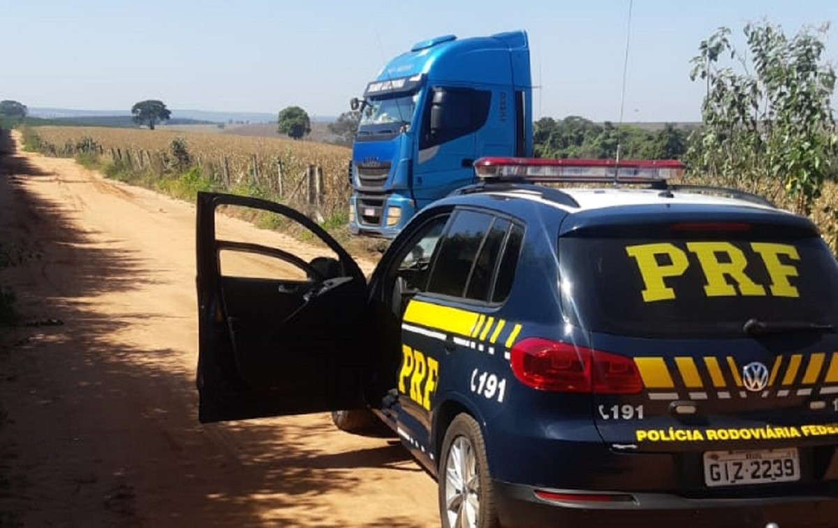 PRF prende caminhoneiro suspeito de envolvimento em roubo de carga no ...