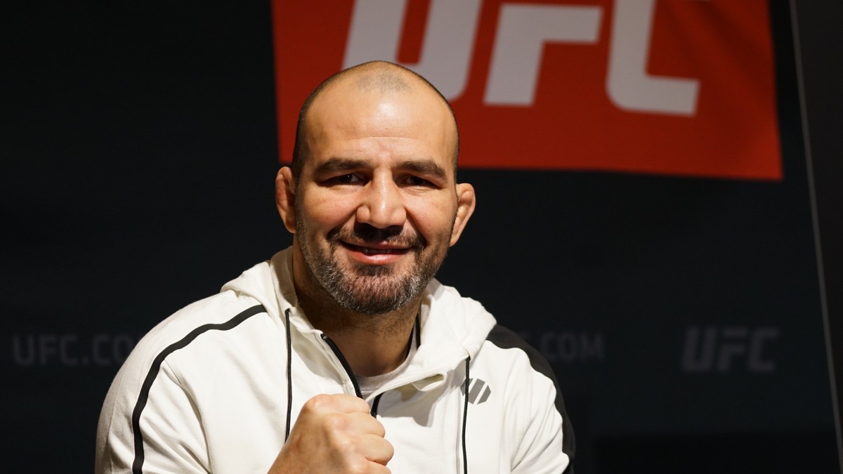 Glover relembra vida na roça e fala sobre legado: "Cinturão ainda é meu ...