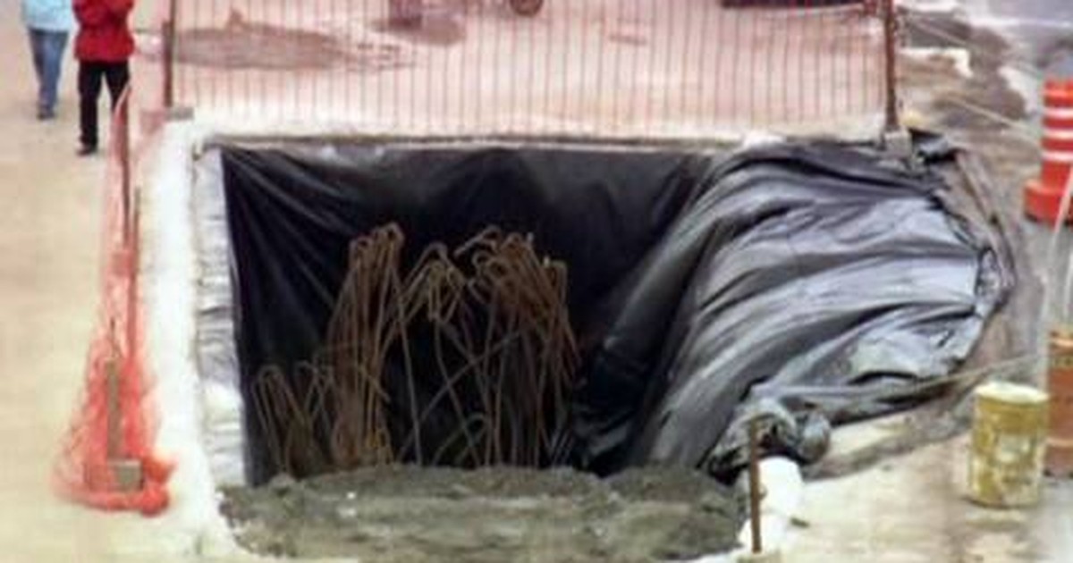 G1 - Marginal Tietê segue com faixa bloqueada por buraco - notícias em ...