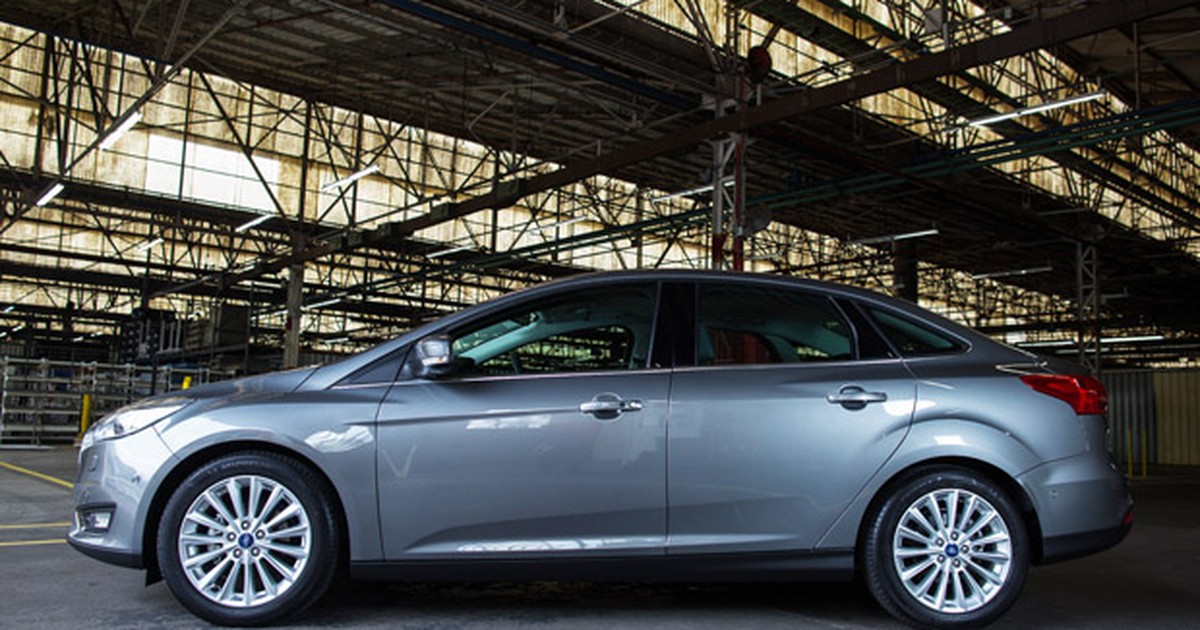 Auto Esporte - Ford Focus Sedan vira Focus Fastback; veja todos os preços