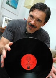 Charles Gavin entrevistará nomes da MPB no POP - Patrícia Kogut, O Globo