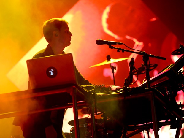 G1 - Disclosure faz pequena rave no meio de roqueiros e dedica música a ...