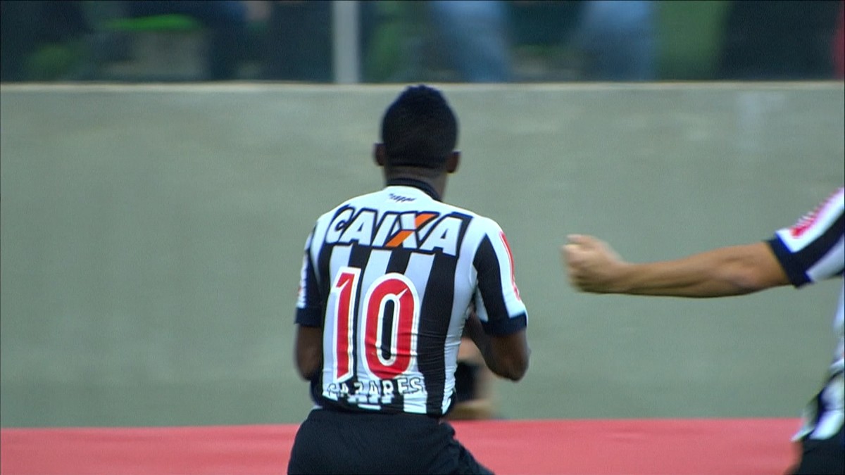 Atuações: Gabriel comanda a defesa, Cazares se destaca, e Fred mostra ...