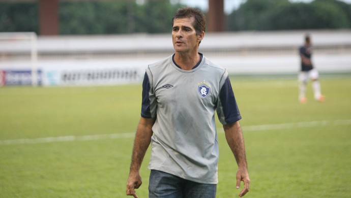 Charles Guerreiro não acredita em favoritismo do Leão no clássico Re-Pa ...