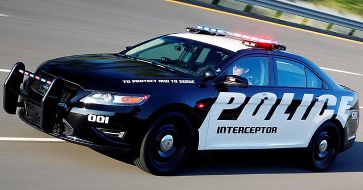 Auto Esporte - Ford apresenta novo carro de polícia Police Interceptor ...