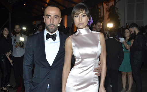 Premiação reúne famosos em festa de gala em São Paulo - Quem | QUEM News