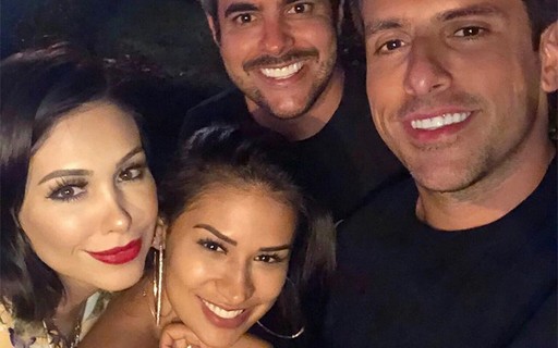 Bella Falconi e Simone posam juntas e fãs vibram: "Deixa eu ser amiga ...