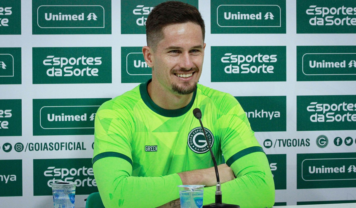 Tadeu completa 200 jogos e espera coroar marca com primeiro título no ...