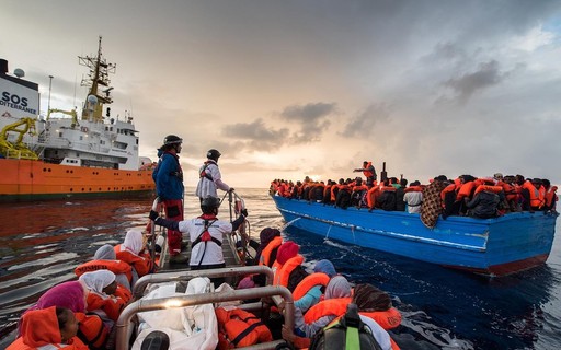 Brasileira que foi içada de navio em trabalho de parto fala pela ...