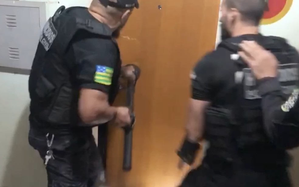 Operação Policial Prende Grupo Suspeito De Cometer Dez Assassinatos Em