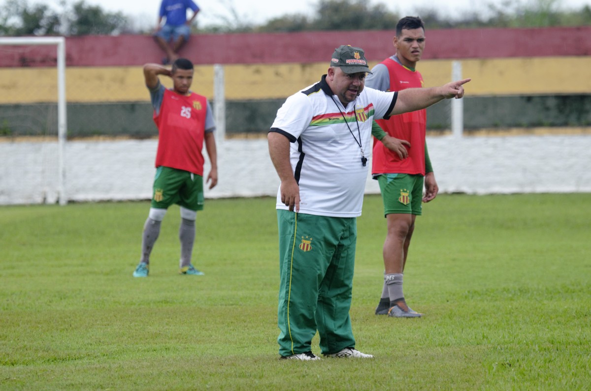 Julinho fala sobre reformulação e projeta grupo do Sampaio na Série C ...